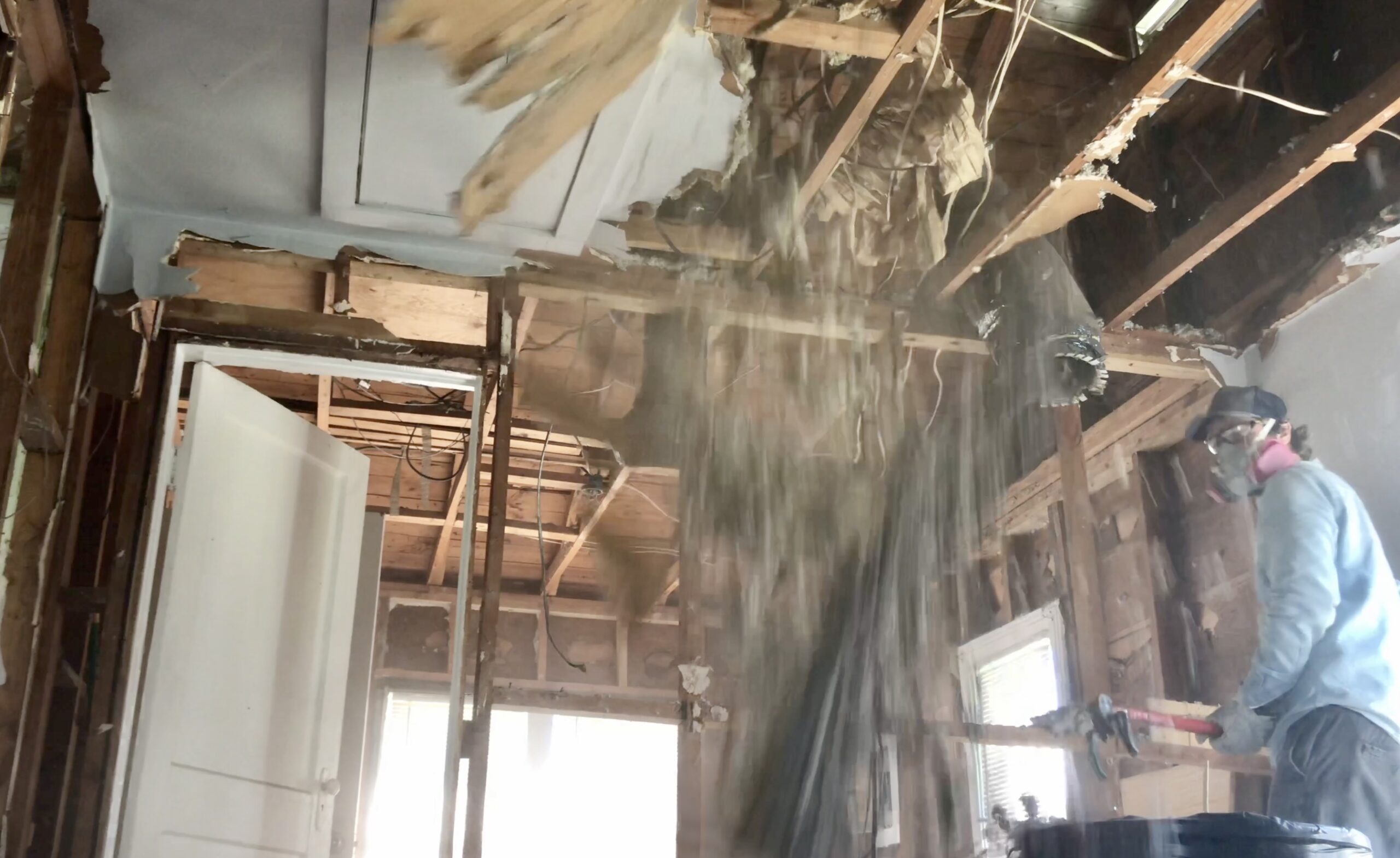 Ripping Out Drywall and Insulation in Tiny Fixer Upper - Journey Down ...