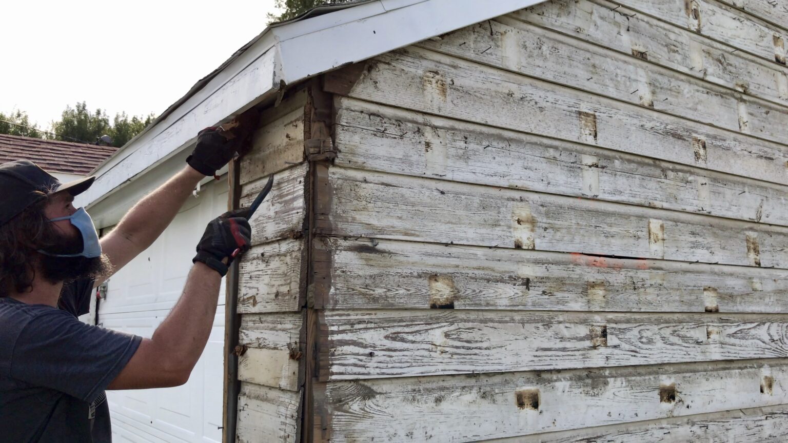 Uncovering Beautiful Old Original Wood Siding on Small Cottage ...